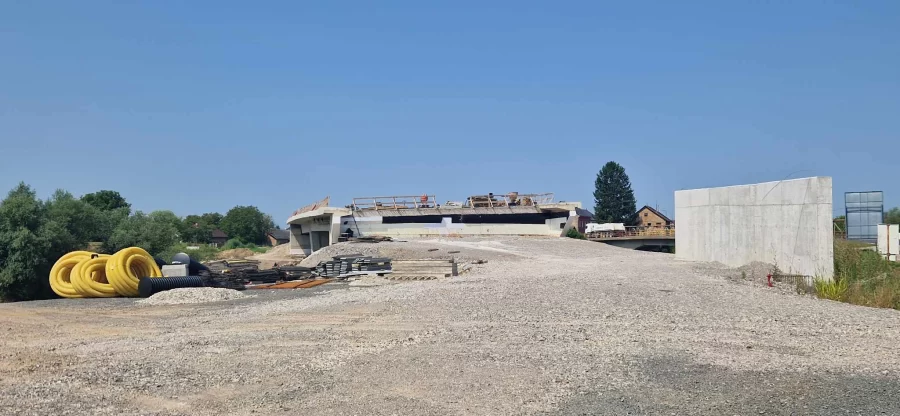 | Hrvatske ceste: Preraspodjela posla usporila radove na Odranskom mostu