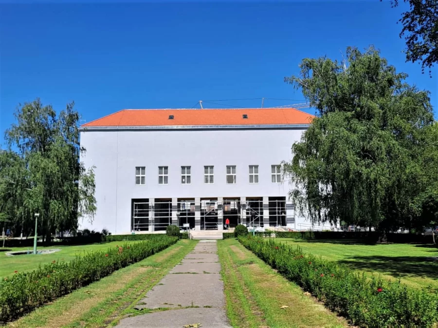 | U tijeku pripreme za otvorenje obnovljene zgrade Gimnazije Sisak