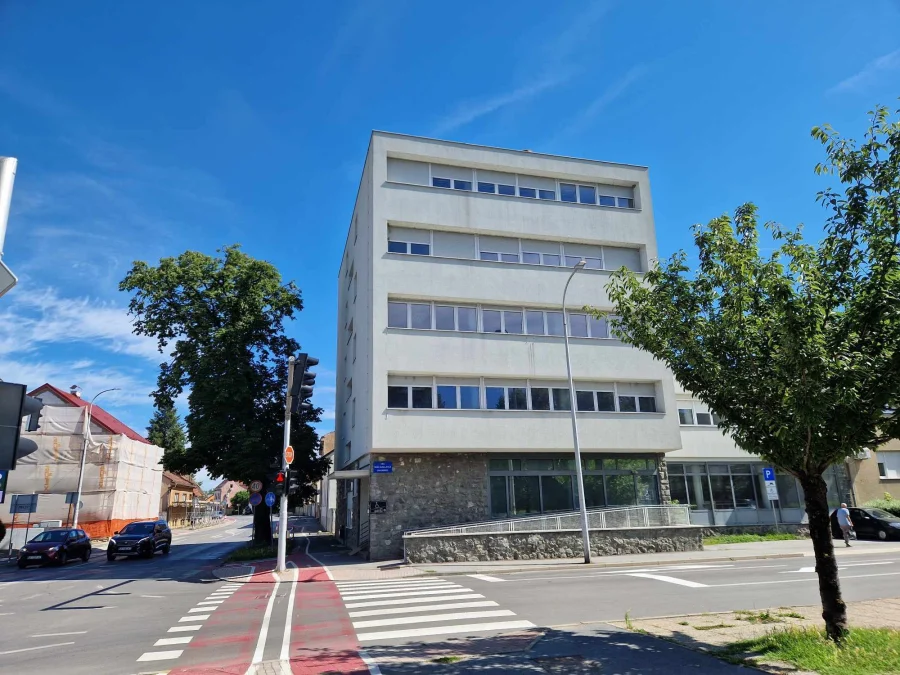 | Zgrada HZZO-a u Sisku kreće u obnovu